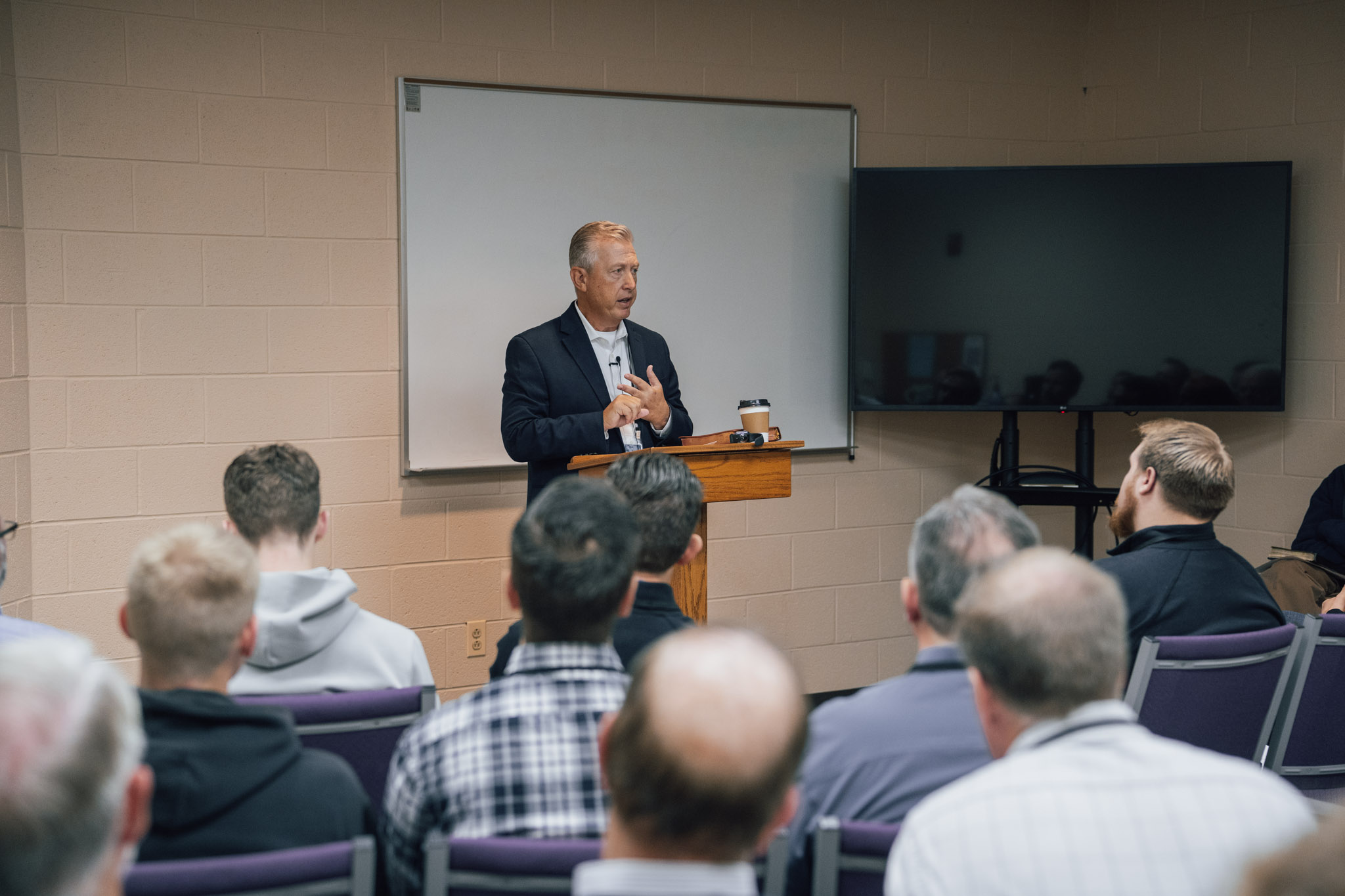 Leading Through Church Renewal: Challenges, Cautions, and Joys ...